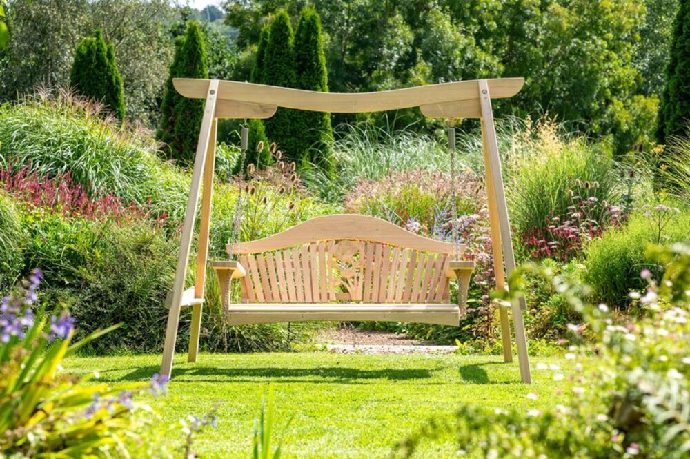 An Oak Swing Seat Through The Seasons: A Gorgeous Garden Feature All ...